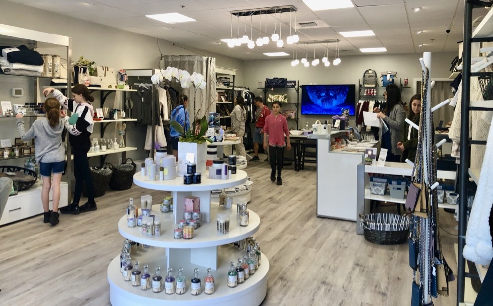 The Boutique Lounge expands Mercer Island's shopping scene to the South ...